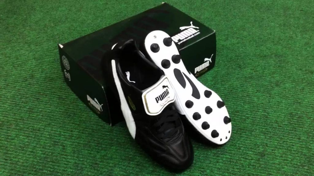 Flashy Or Classic Football Boots - What's Better?