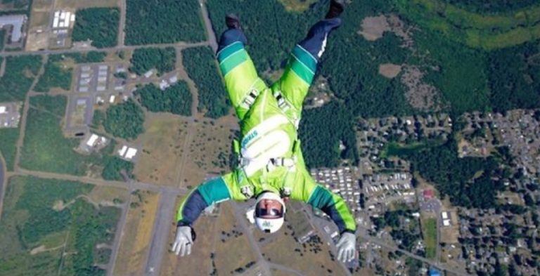 VIDEO: Man Jumps 25,000ft With No Parachute And Survives