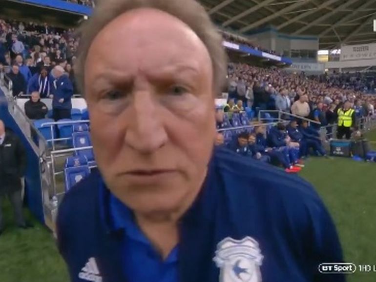 (Video) Neil Warnock hands fan signed photo from his bumbag