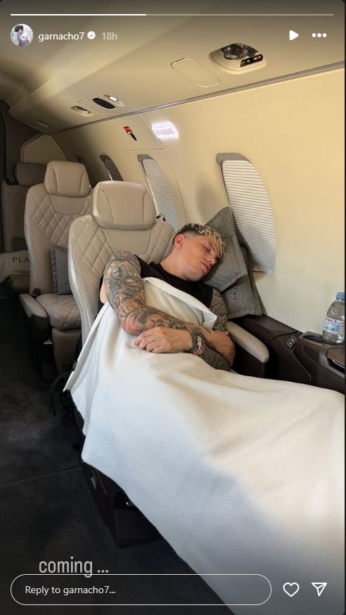 Alejandro Garnacho shares one-word IG post amid Napoli transfer link